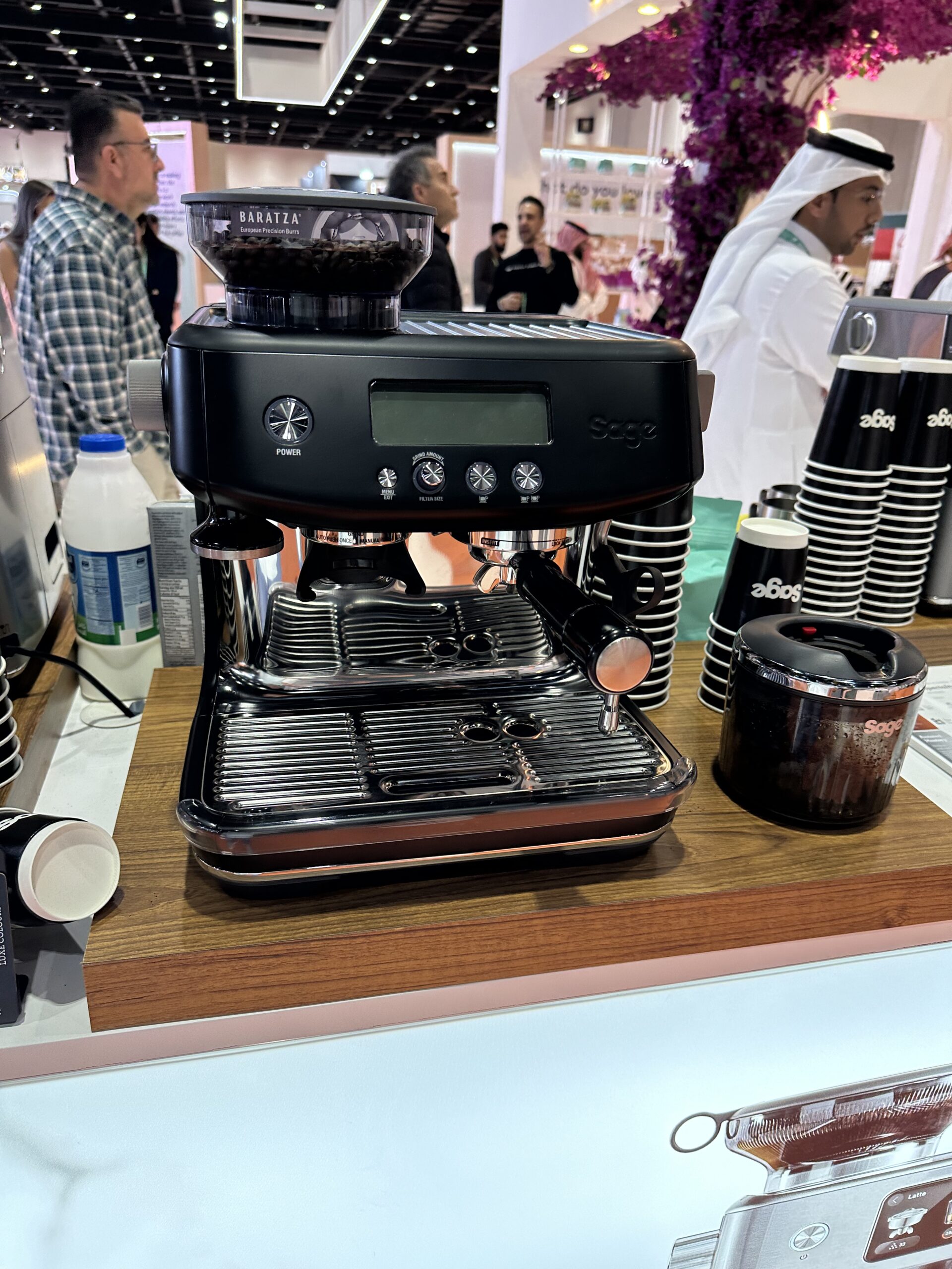 Rent Coffee Machine And Barista » Dubai Coffee Solutions